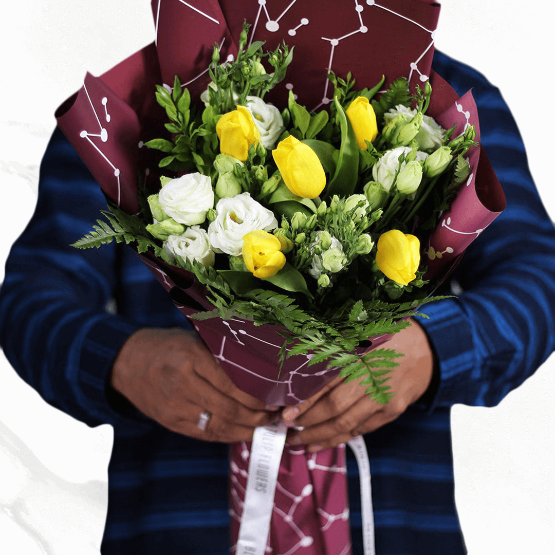 Luxe Amber - Order Tulip bouquet online | Juneflowers.com